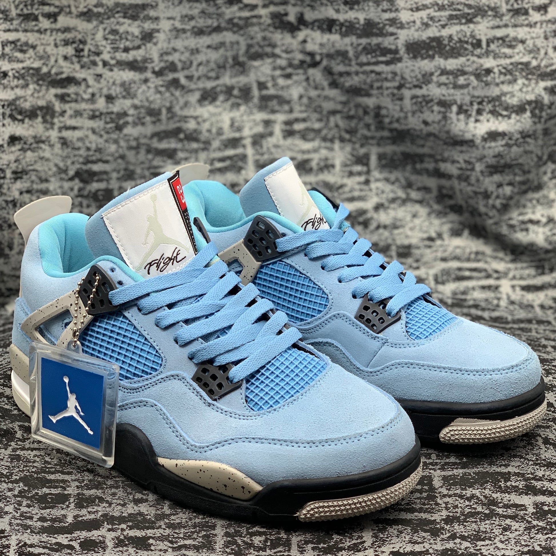 Jordan 4 UNC – Sneakerland